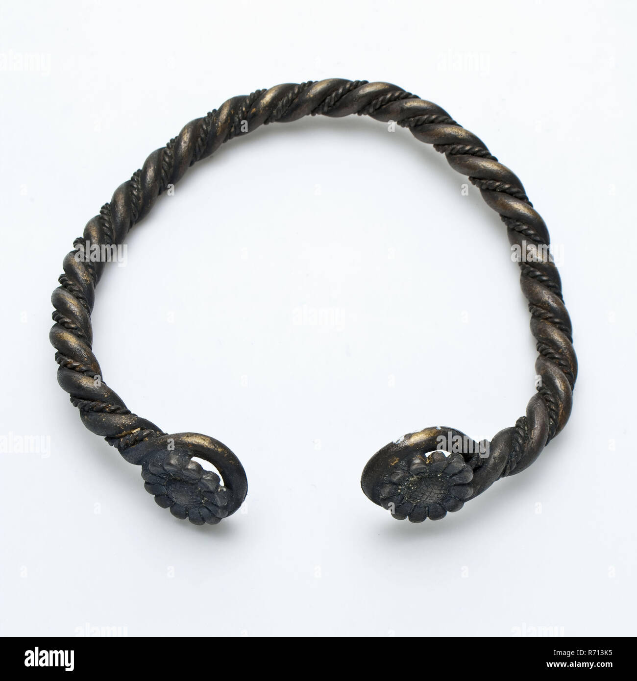 Copper silver wires hi-res stock photography and images - Alamy