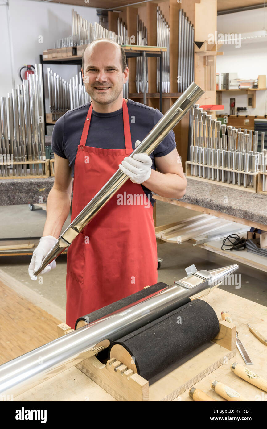 Builder hi-res stock photography and images - Alamy