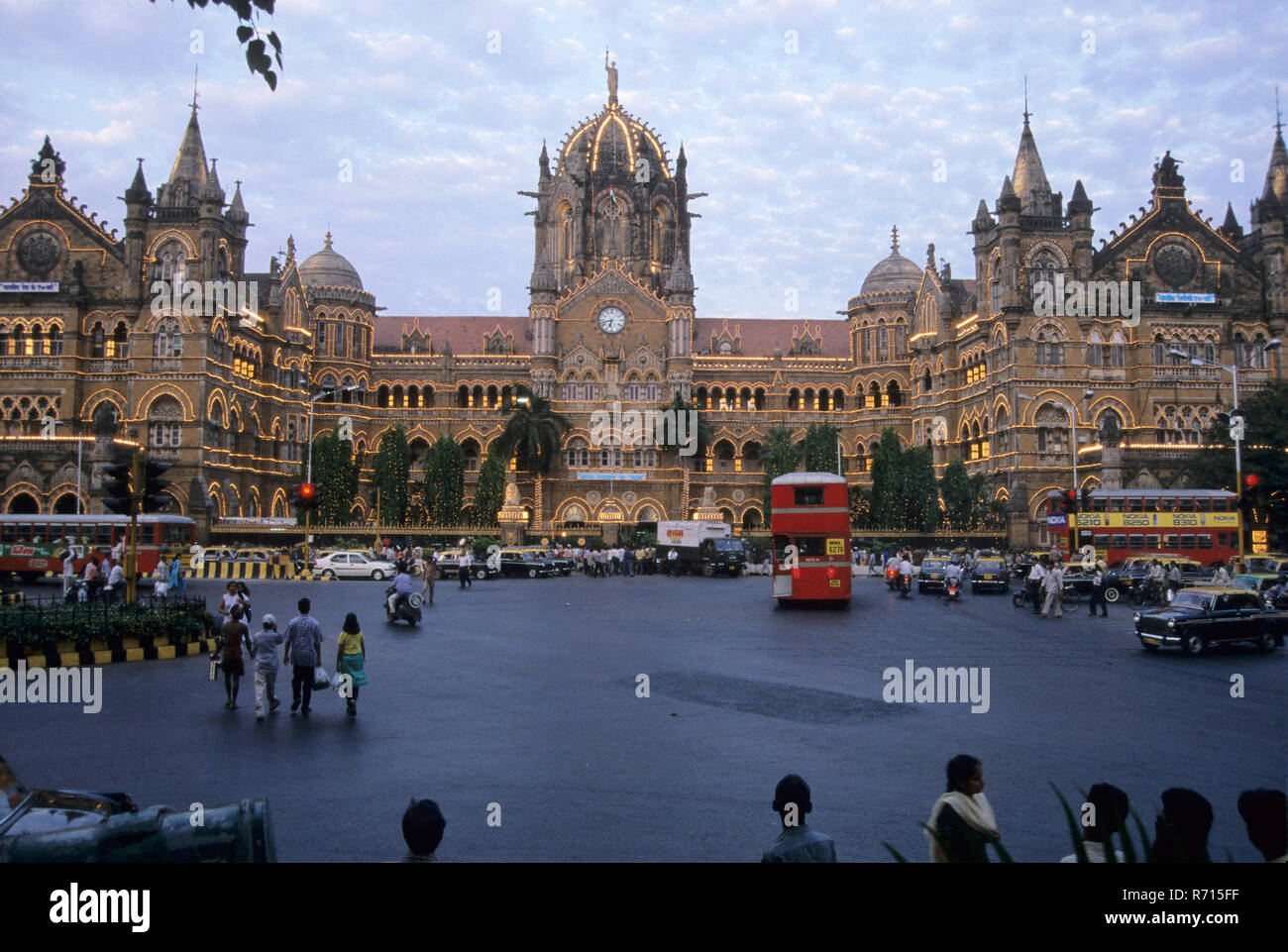 Victoria terminus vt now chhatrapati shivaji terminus cst railway ...