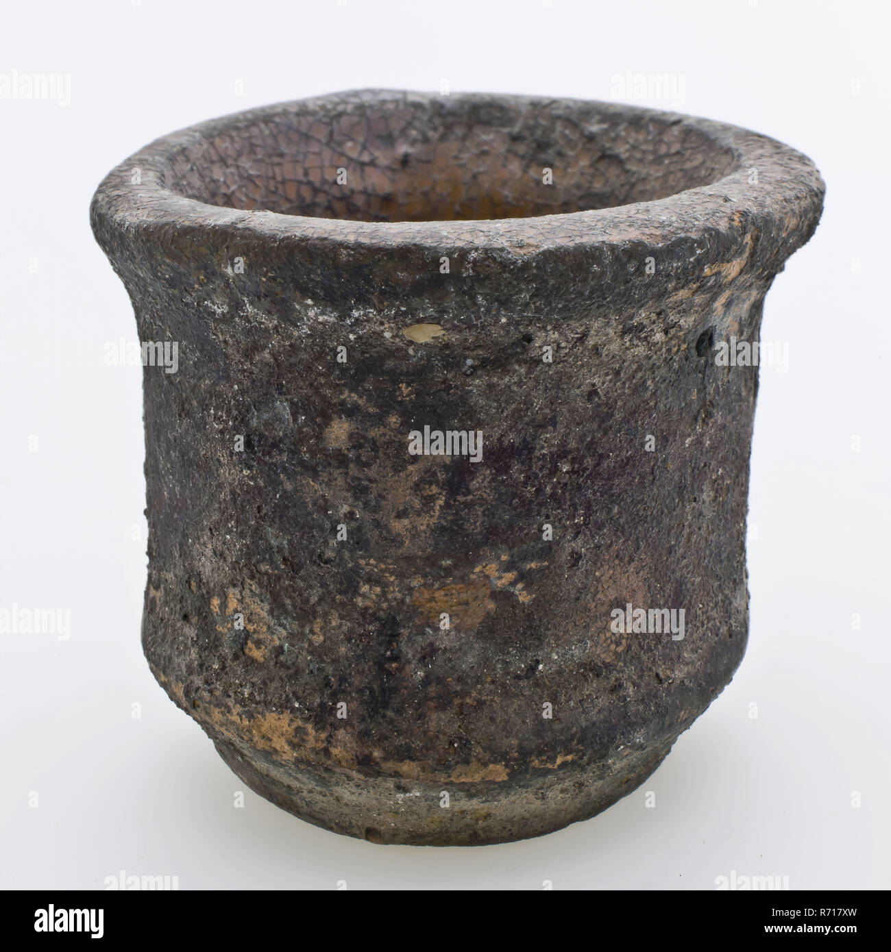 Pottery ointment jar, cylindrical model, red shard, internally glazed ...