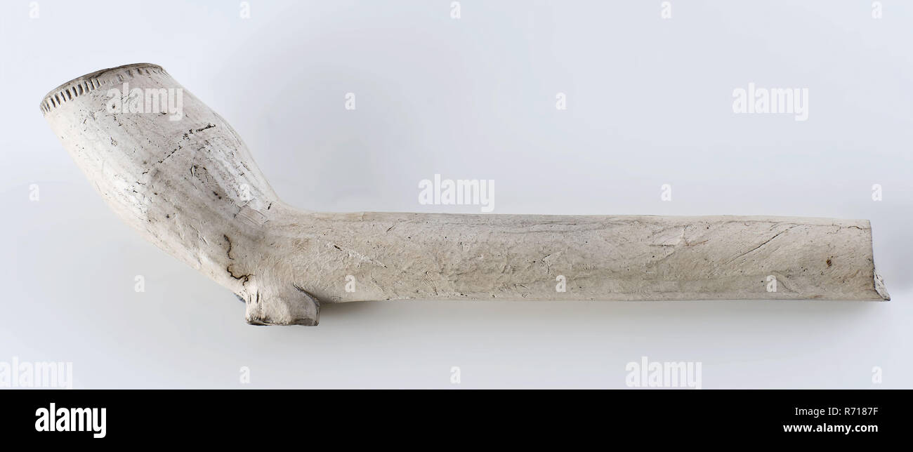 White clay pipe, marked with stem decorated with fleur de lis stamps ...