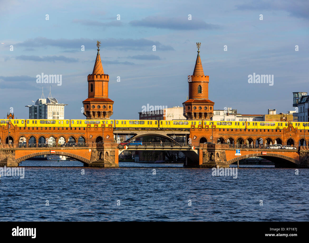 Oberbaum bridge over the river Spree, Subway Line 1, Berlin, Germany ...