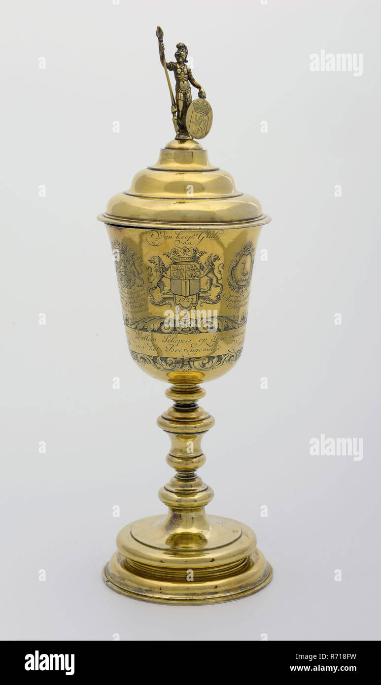 Edge profiles hi-res stock photography and images - Alamy