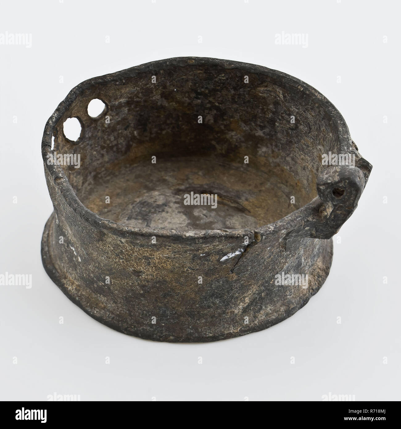 Tin salt vessel, low container with frame of lid, salt vessel crockery ...