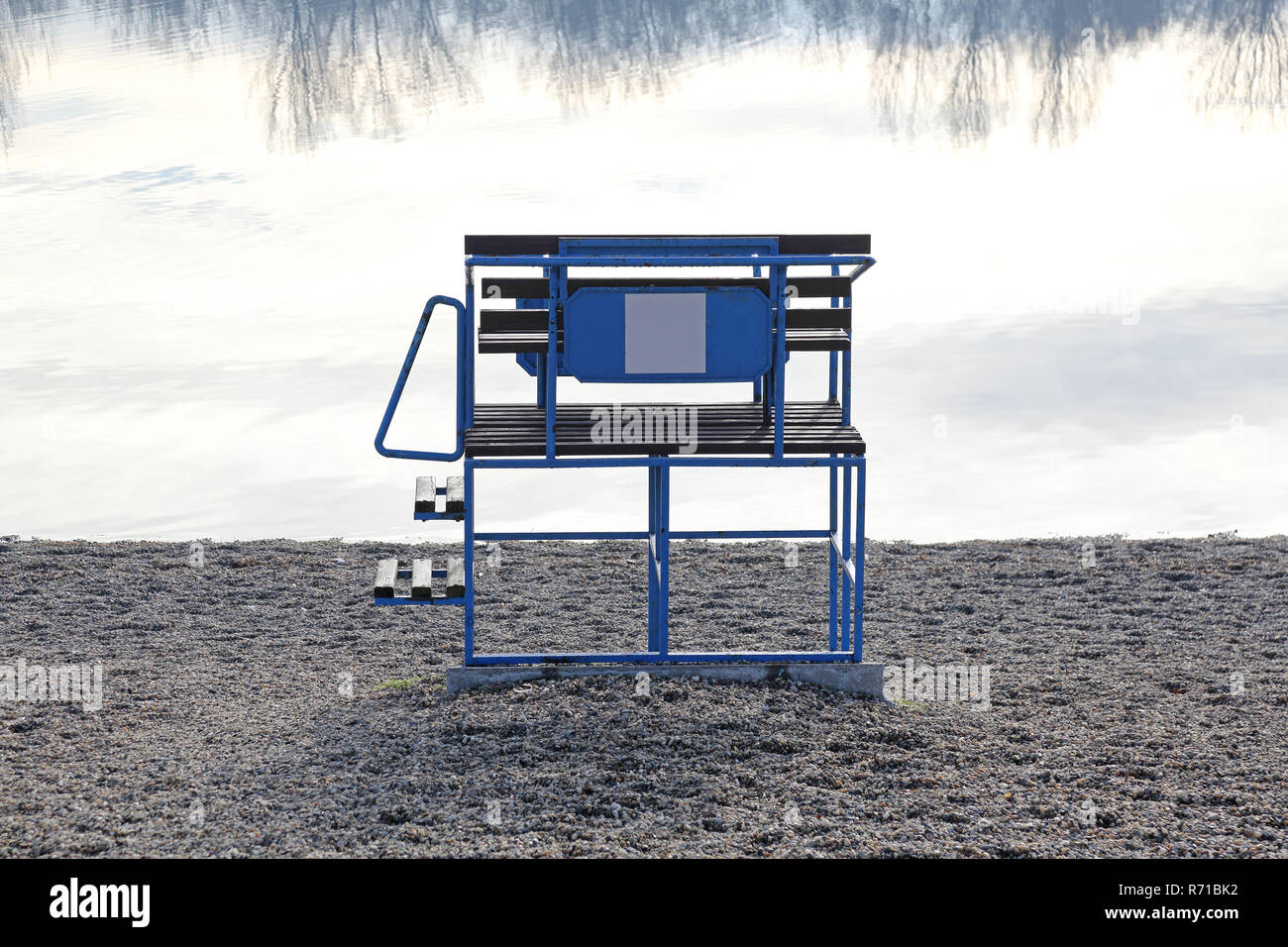 Empty life guard stand hi-res stock photography and images - Alamy