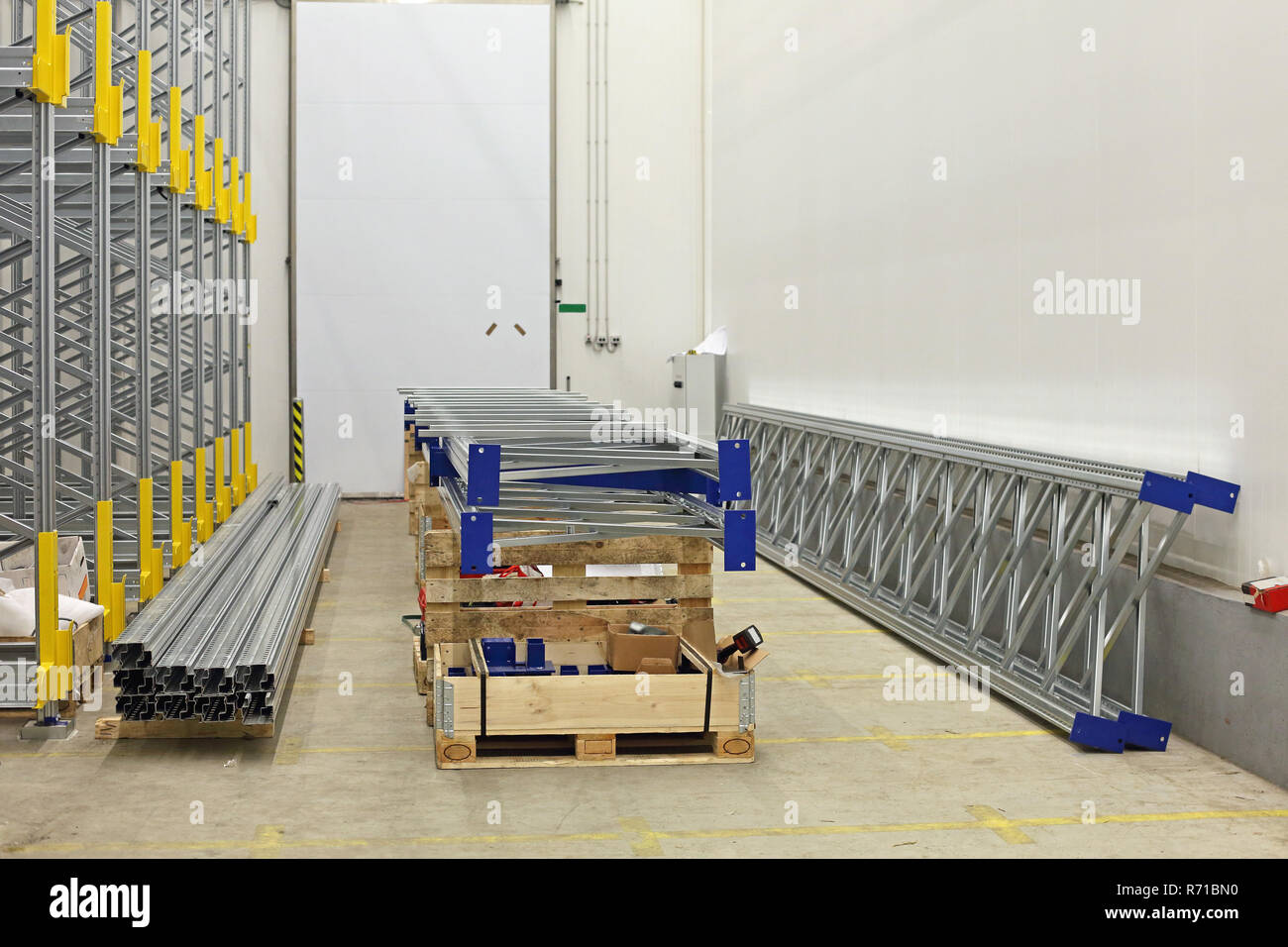 Stainless steel profiles hi-res stock photography and images - Alamy