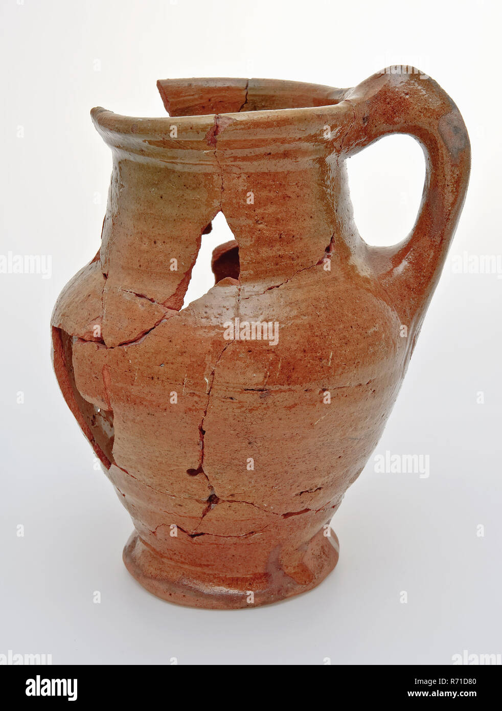 Small earthenware water jug or jug, Water jug crockery holder soil find ...