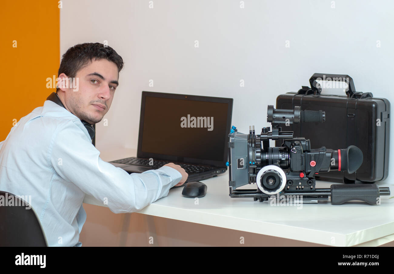 Broadcast motion graphics hi-res stock photography and images - Alamy