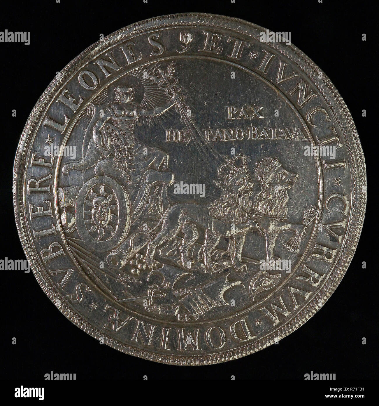 War footage hi-res stock photography and images - Alamy