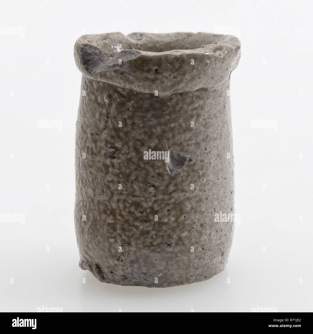 Stoneware ointment jar, slightly conical model with thick, protruding ...