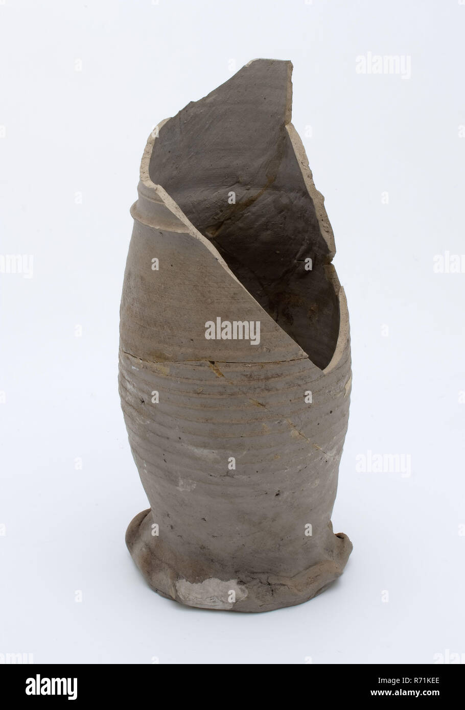 Shoulder loops hi-res stock photography and images - Alamy