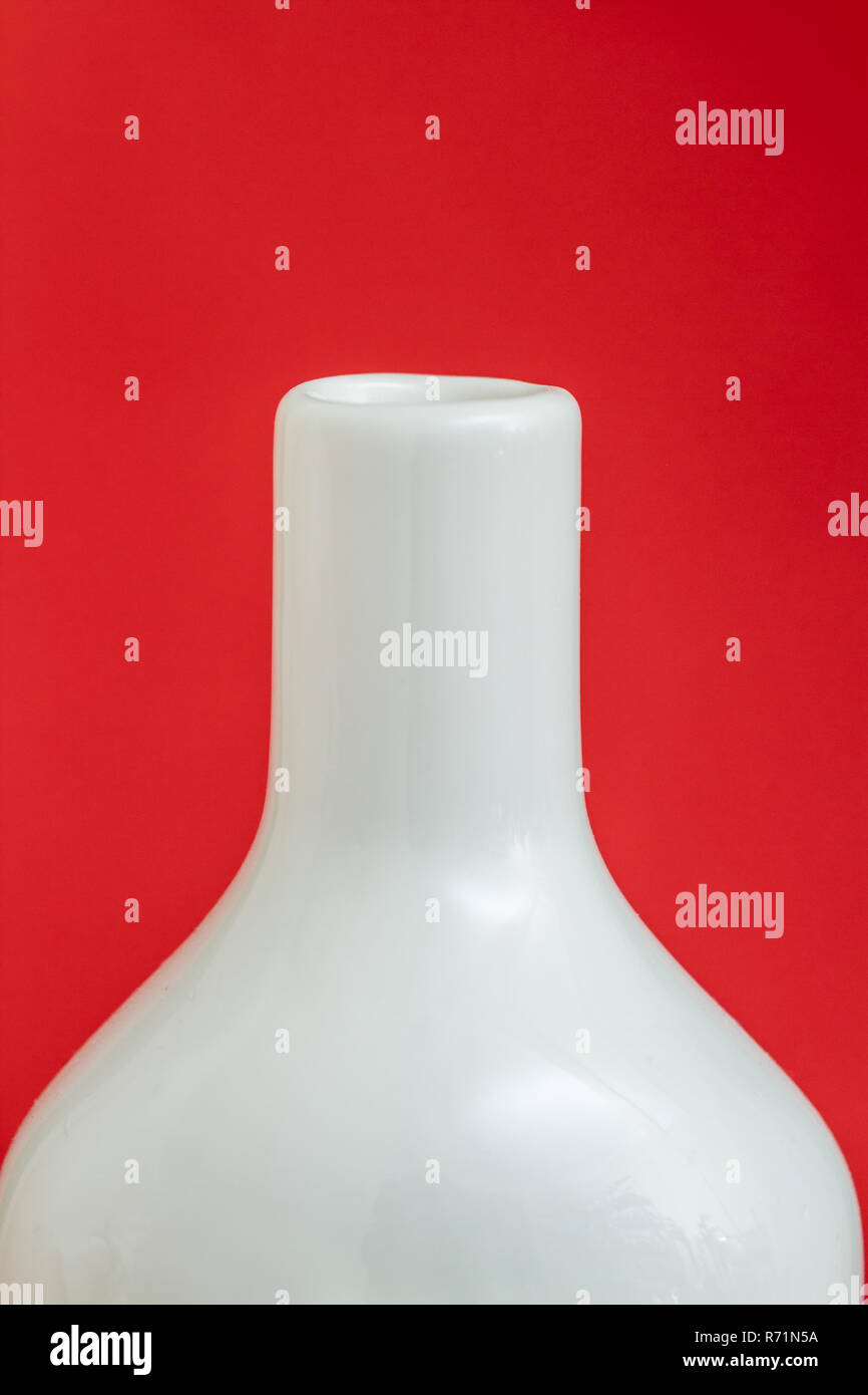 Simple vase form hi-res stock photography and images - Alamy