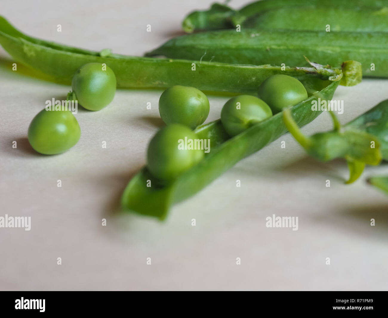 peas legumes vegetables food Stock Photo - Alamy