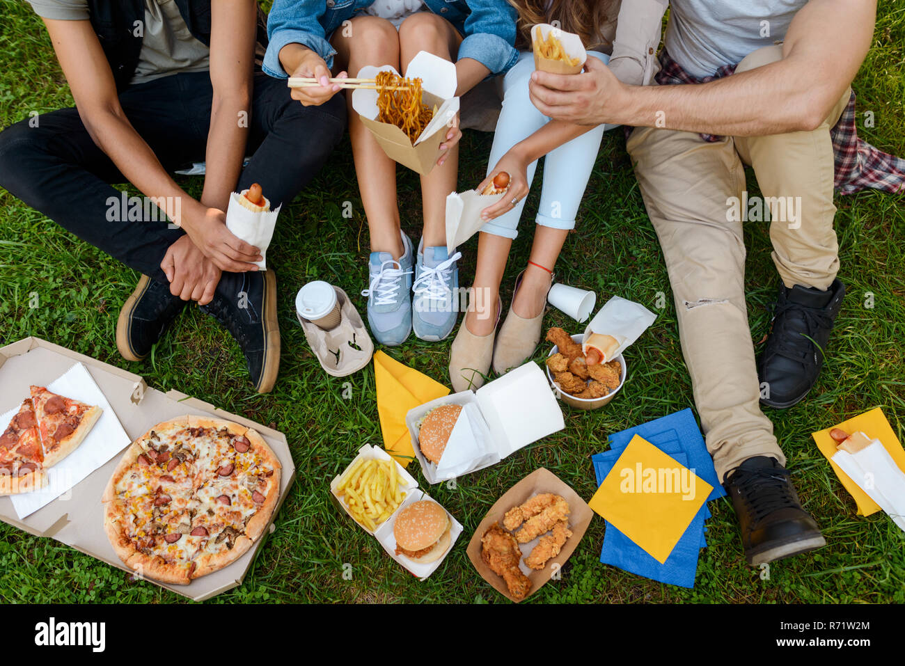 Fast friend hi-res stock photography and images - Alamy