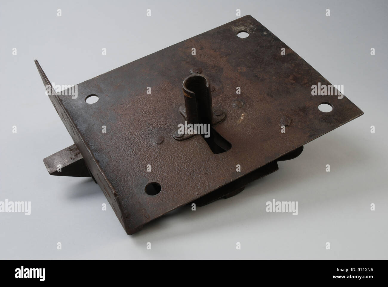 Iron sheet fender lock with rectangular lock plate, one lap and curl ...