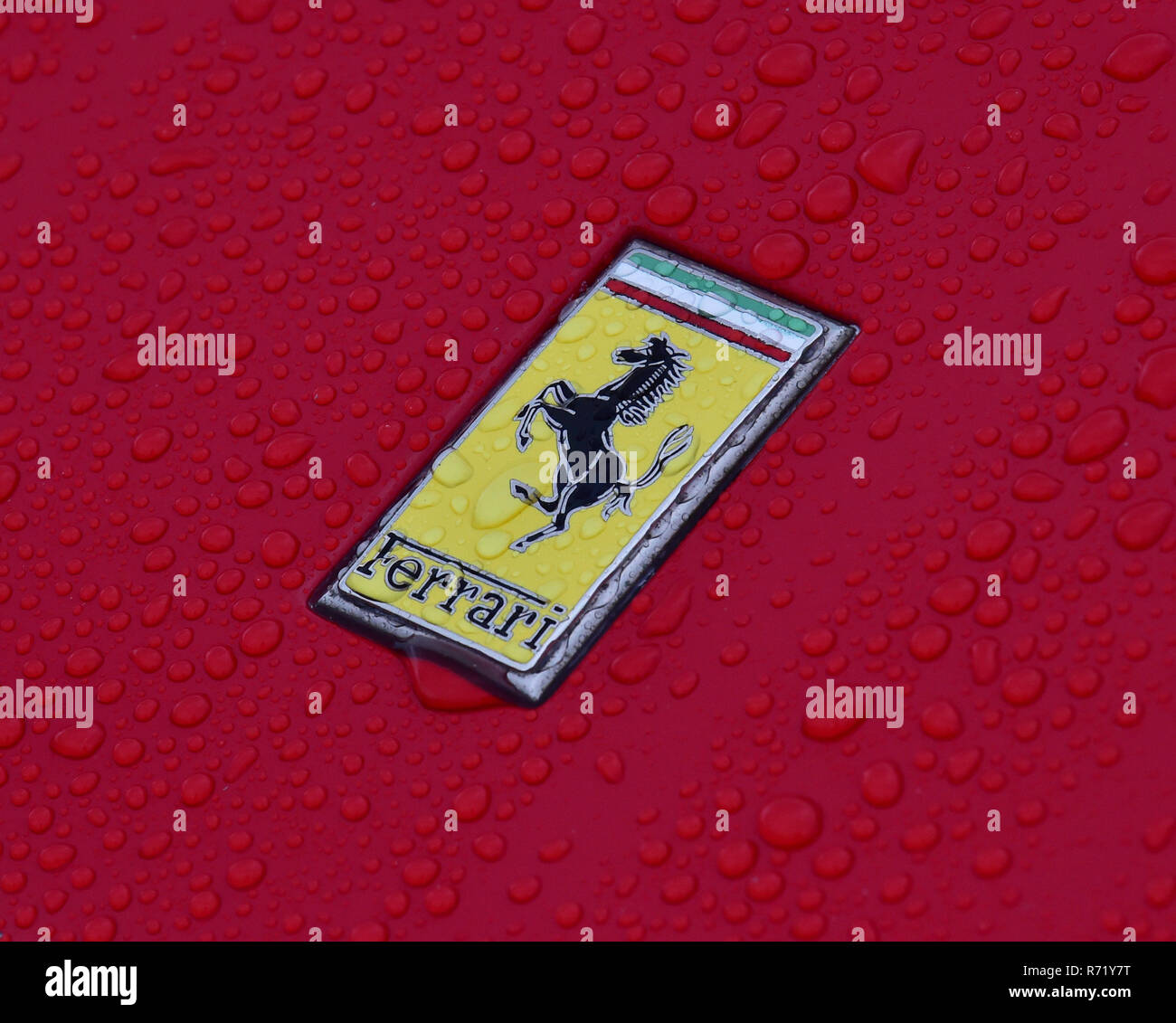 Rain drops on a Ferrari, Silverstone Classic 2015, Chris McEvoy ...