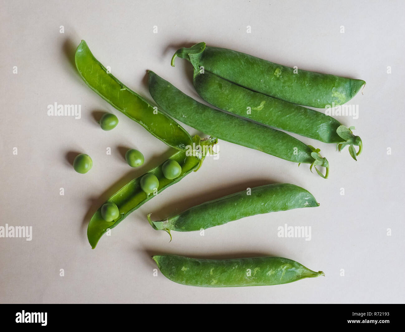 peas legumes vegetables food Stock Photo - Alamy