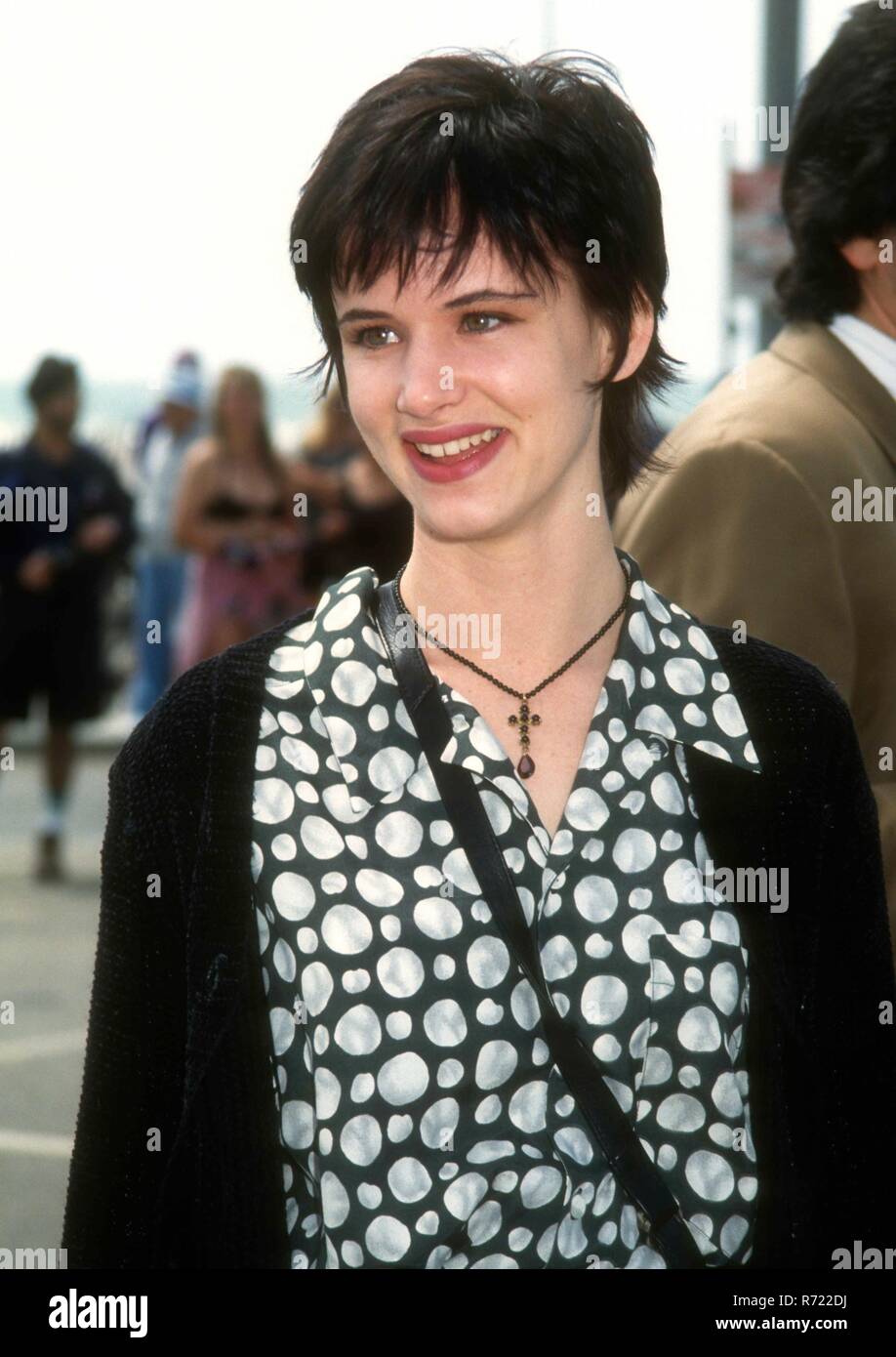SANTA MONICA, CA - MARCH 27: Actress Juliette Lewis attends the Eighth ...