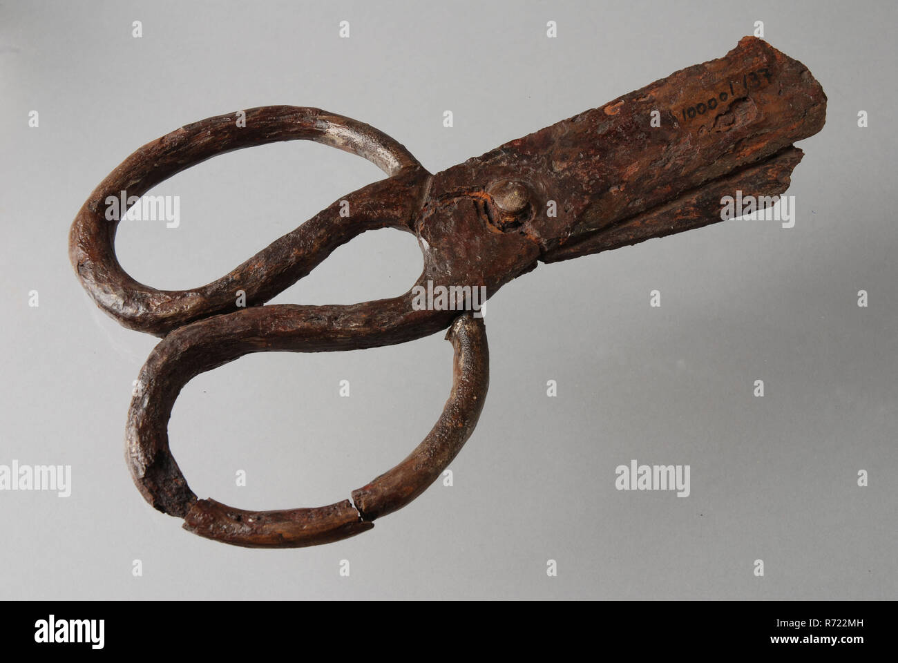 Iron scissors, scissors tool equipment founding iron 18g 18,8, largest ...