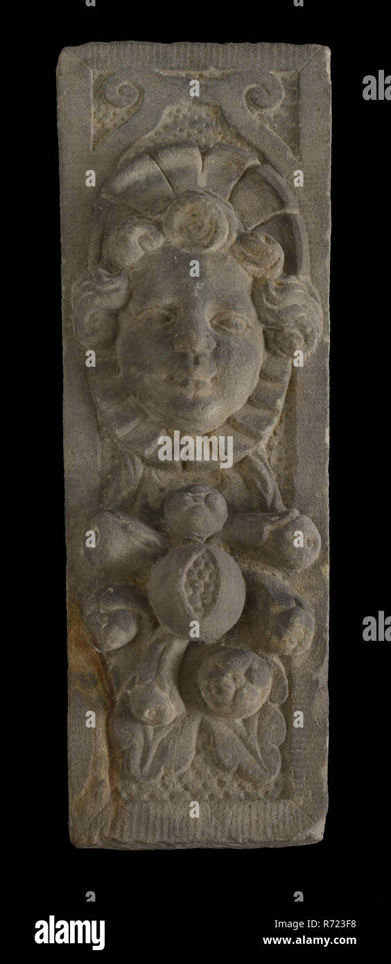 Sculpted keystone hi-res stock photography and images - Alamy