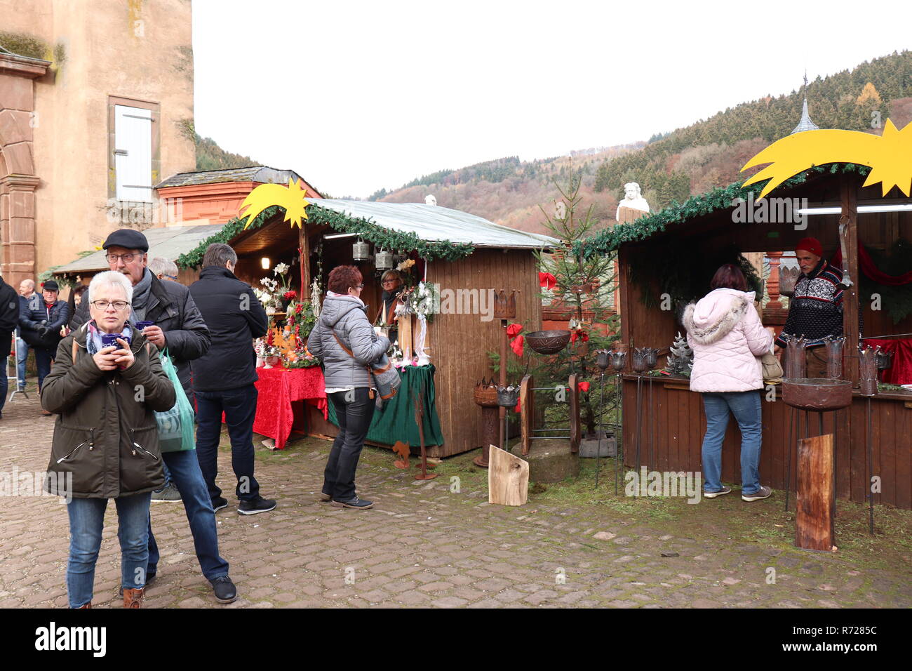 People shopping at Christmas Market at Malberg Castle Germany Stock ...