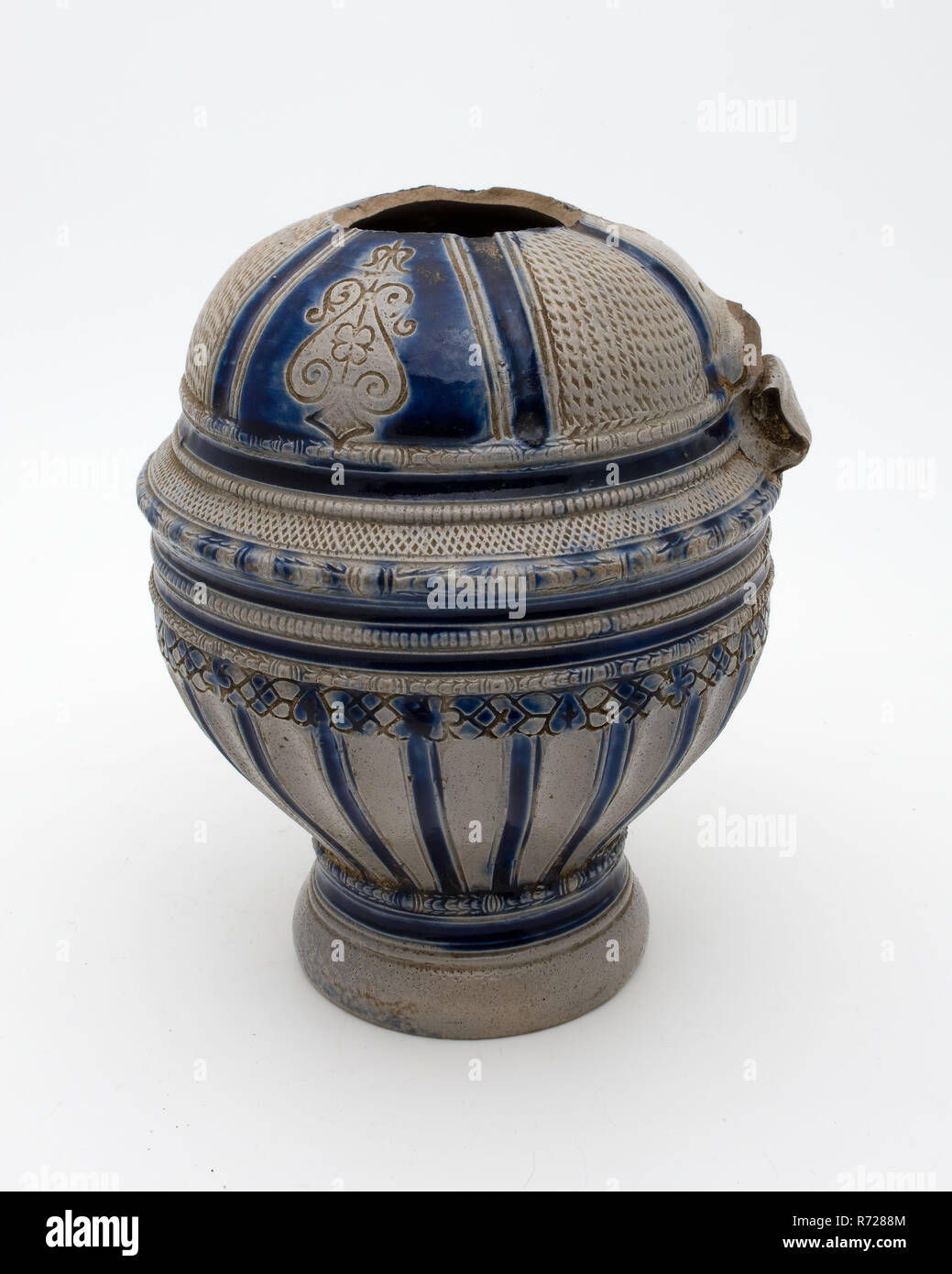 Stoneware jug be made with round ribbed cable tape, on shoulder carved ...