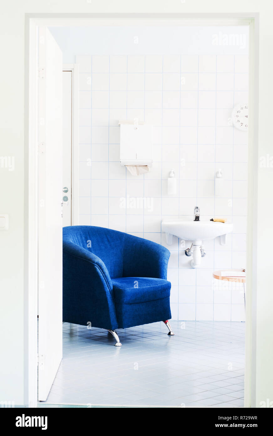 Rest room in hospital Stock Photo - Alamy