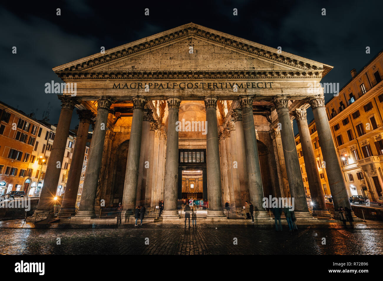 The Pantheon at night, in Rome, Italy Stock Photo - Alamy