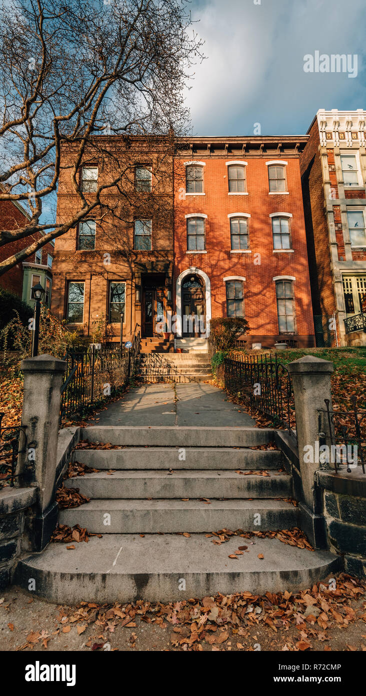 Houses in Spring Garden, Philadelphia, Pennsylvania Stock Photo - Alamy