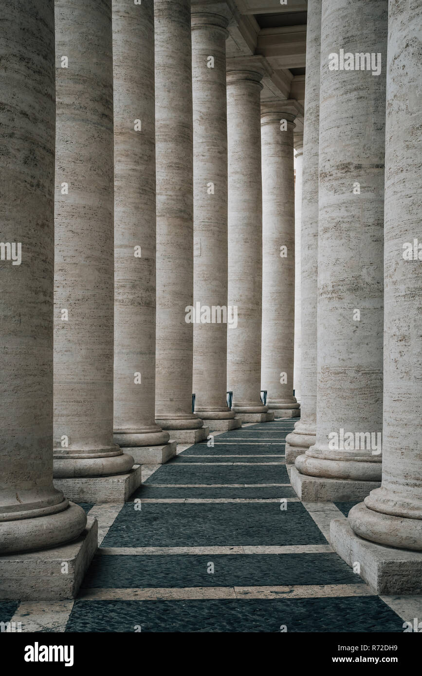 Columns at Piazza San Pietro, in Vatican City, Rome, Italy Stock Photo ...