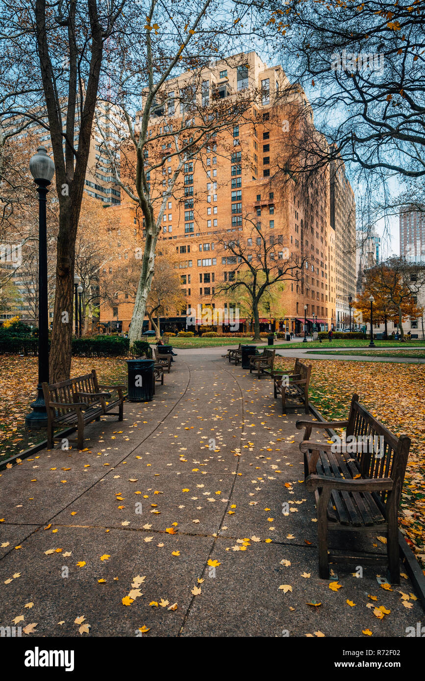 Autumn color and walkway at Rittenhouse Square Park, in Philadelphia ...