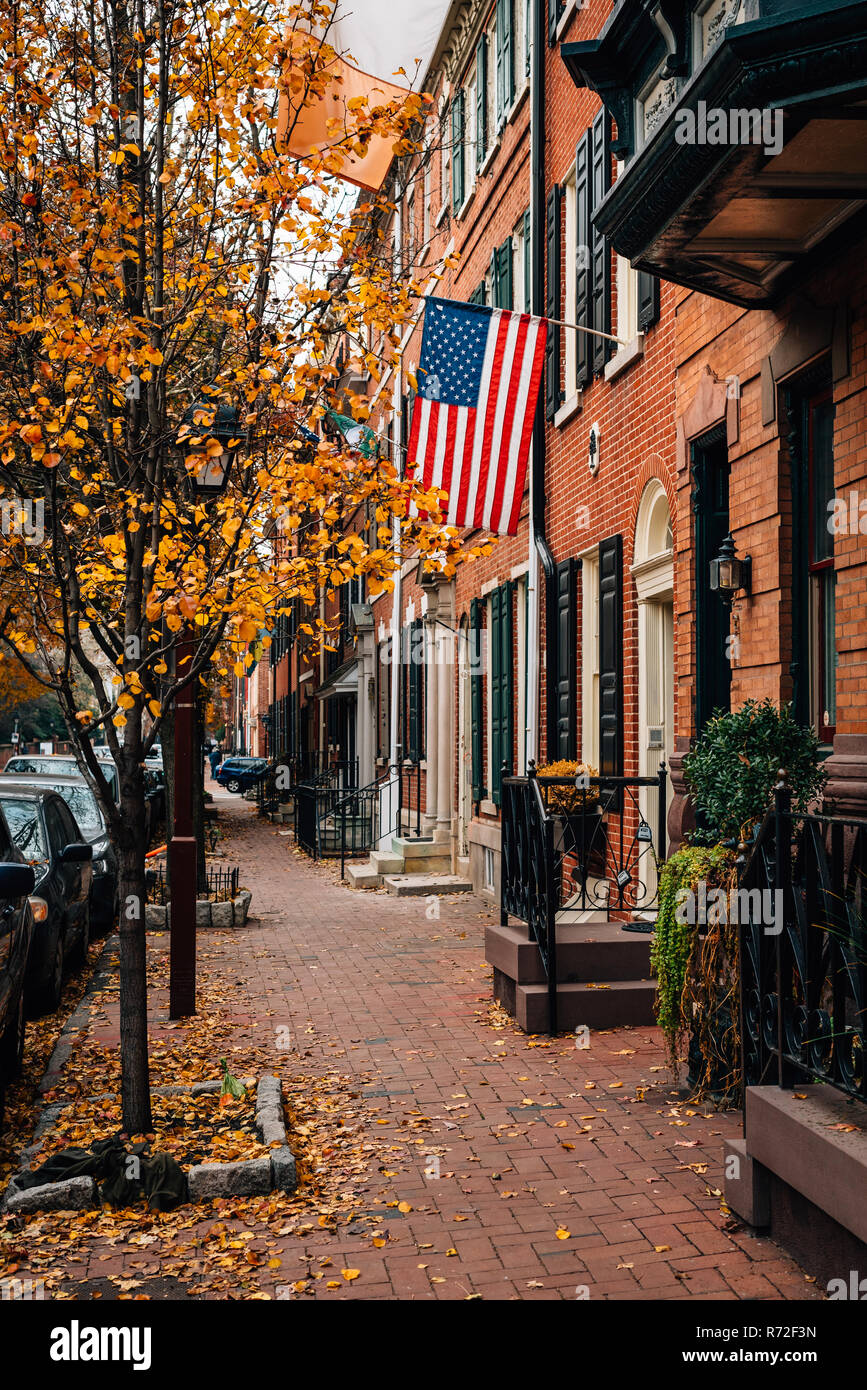 Autumn color and row houses in Society Hill, Philadelphia, Pennsylvania ...