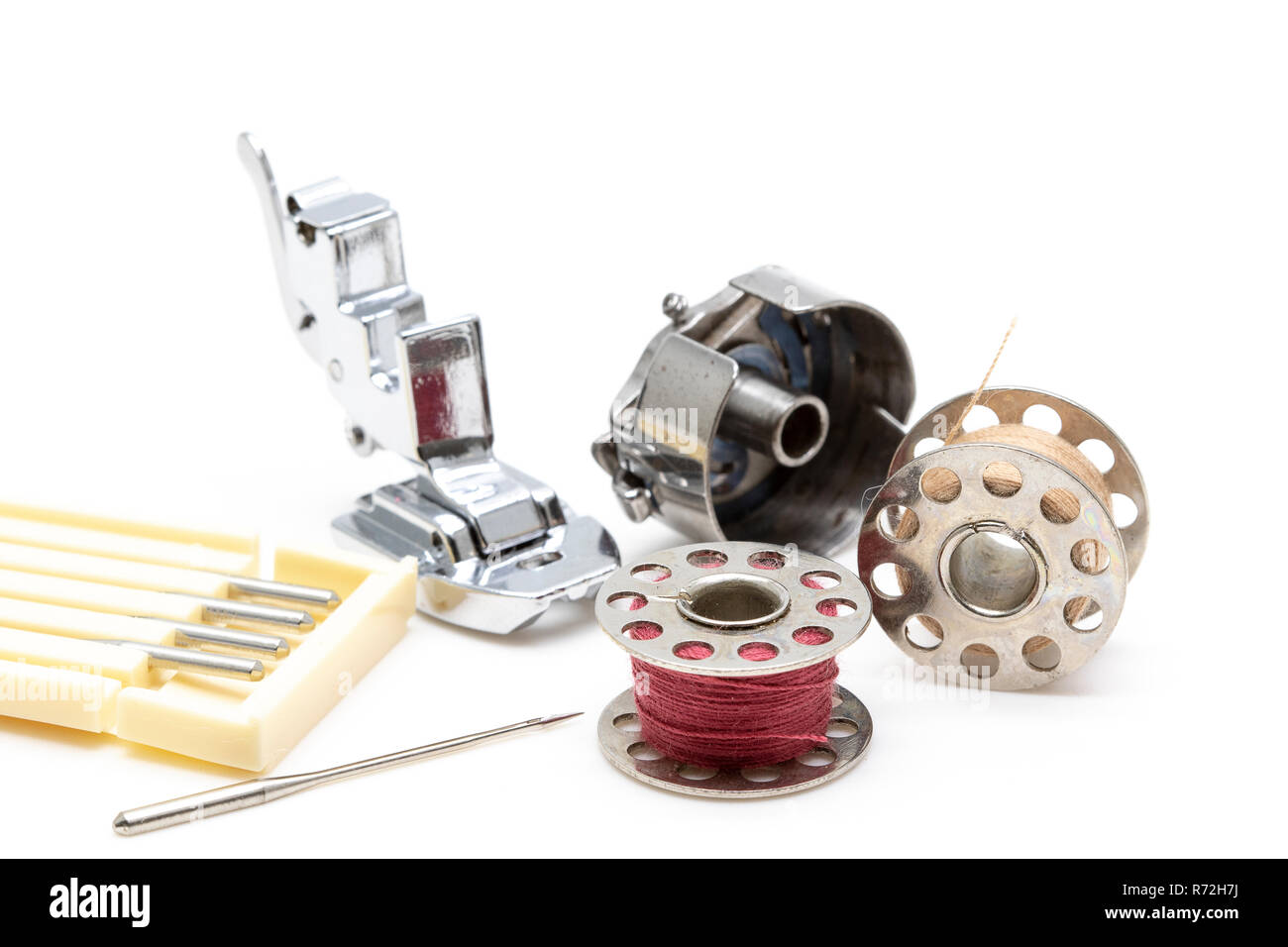 Thread needle sewing machine hi-res stock photography and images - Alamy