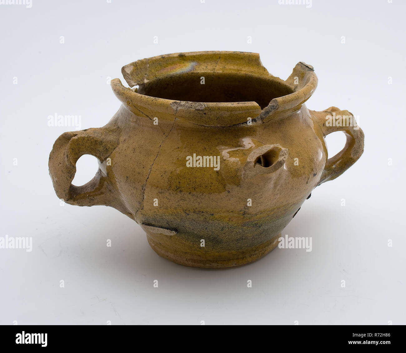 Outward facing top edge hi-res stock photography and images - Alamy
