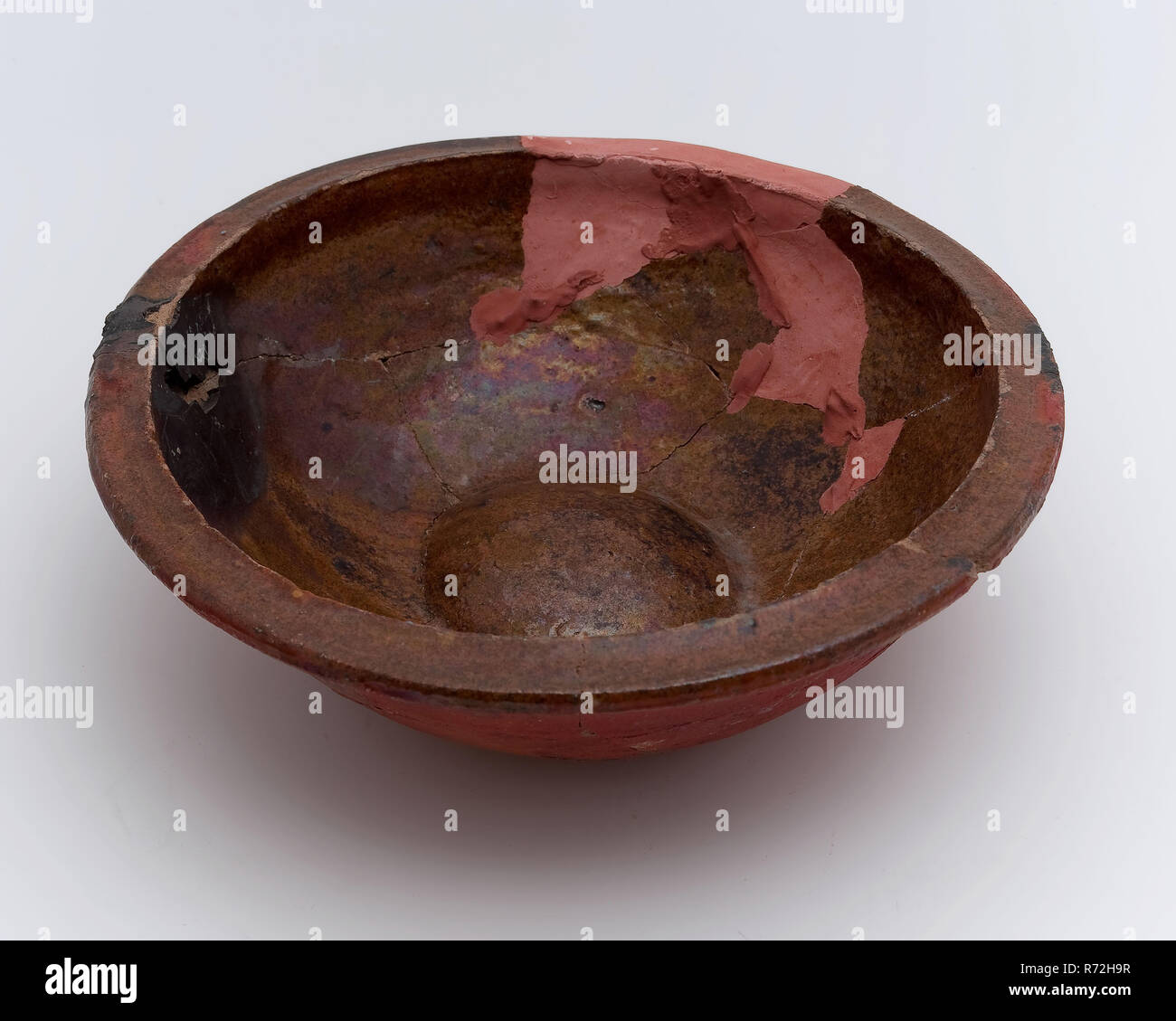 Pottery, bowl or bowl on stand with soul, bowl bowl crockery holder ...