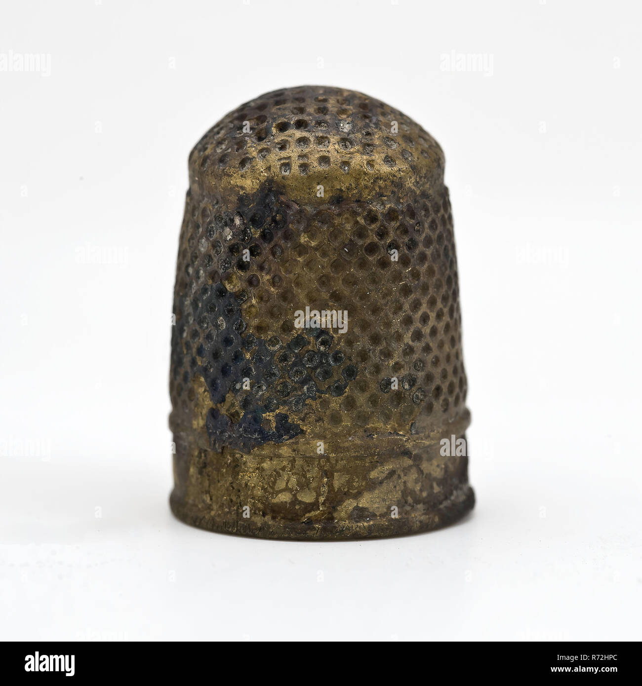 Copper molded thimble with groove at the top with waffle pattern ...
