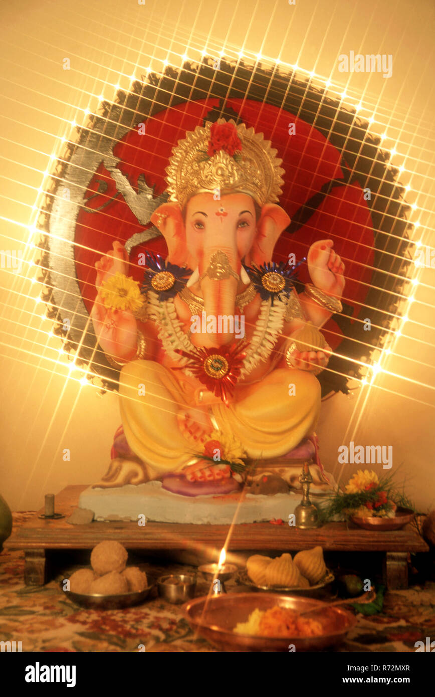 ganesh ganpati festival, idol of lord ganesh, mumbai bombay ...