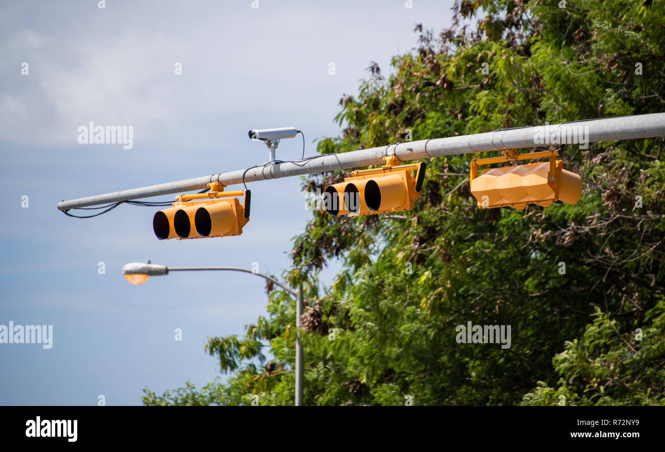 Traffic control signals hi-res stock photography and images - Alamy