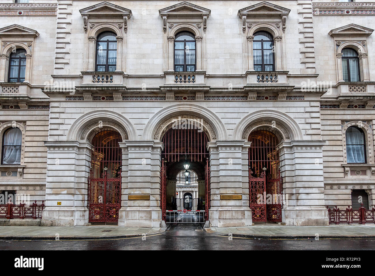 The foreign office london hi-res stock photography and images - Alamy