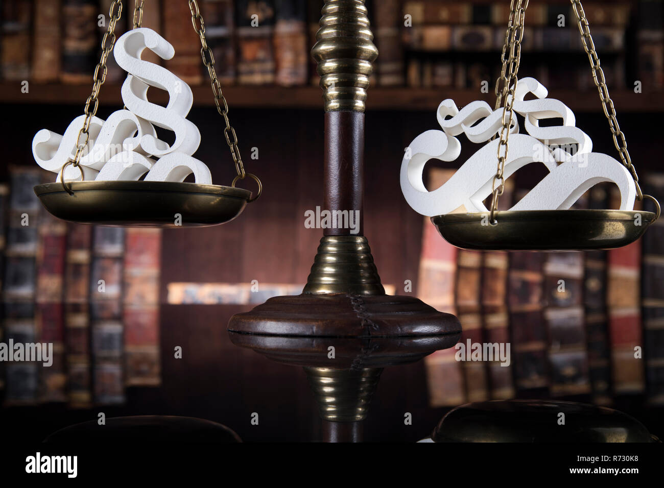 Paragraph, legal code and scales Stock Photo - Alamy