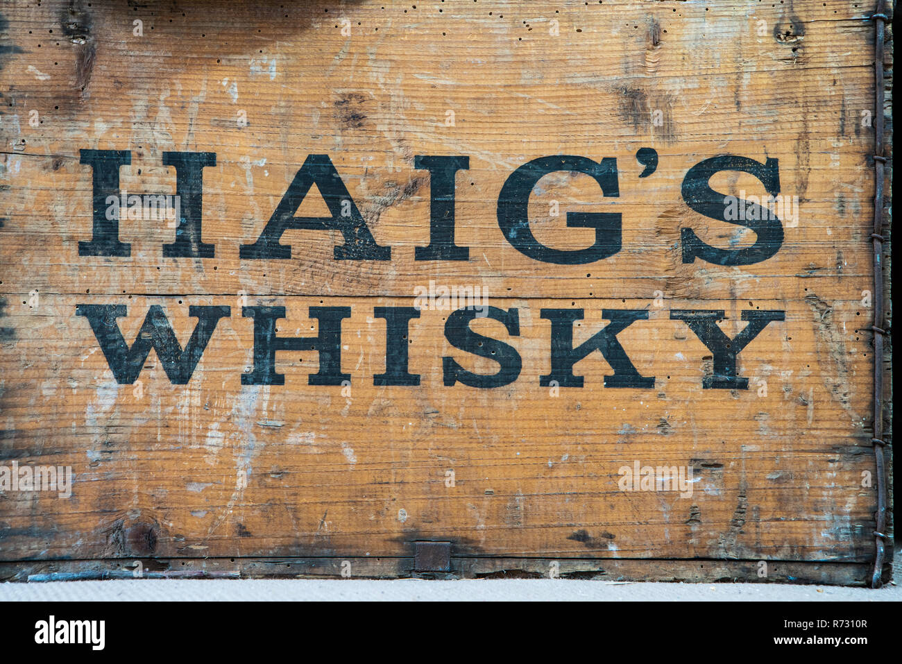Vintage whisky hi-res stock photography and images - Alamy