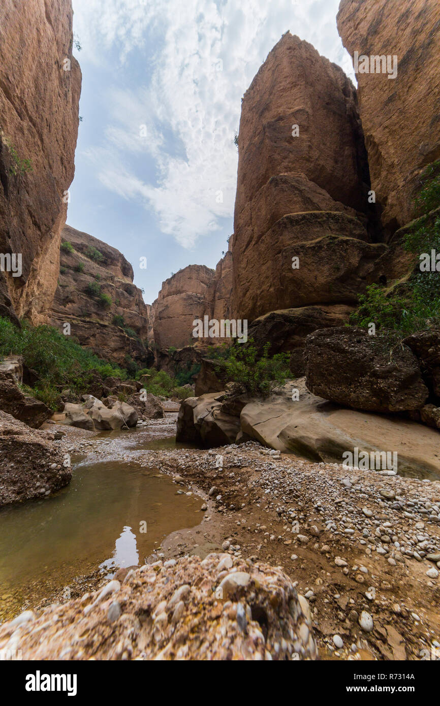 Beautiful valley in Dezful. Southwest of Iran Stock Photo - Alamy