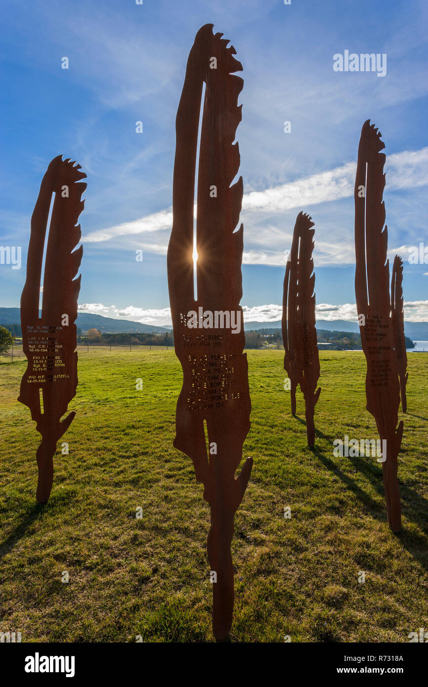 War memorial sculptures hi-res stock photography and images - Alamy
