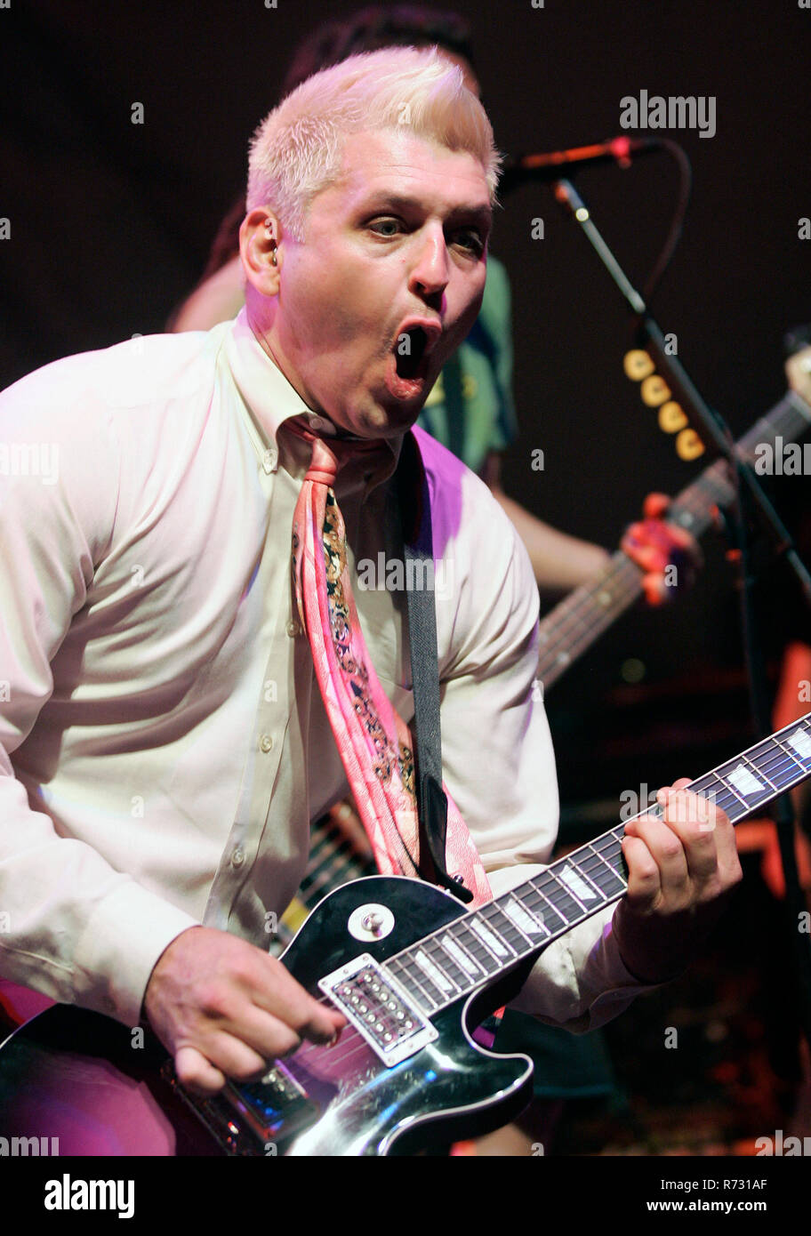 Chirs hi-res stock photography and images - Alamy