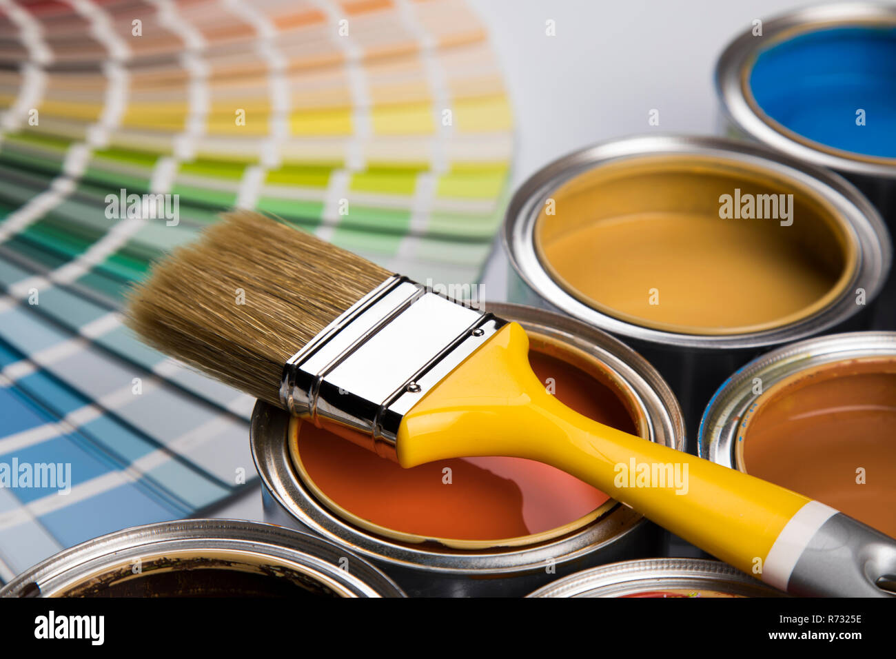 Color palette, can background Stock Photo - Alamy