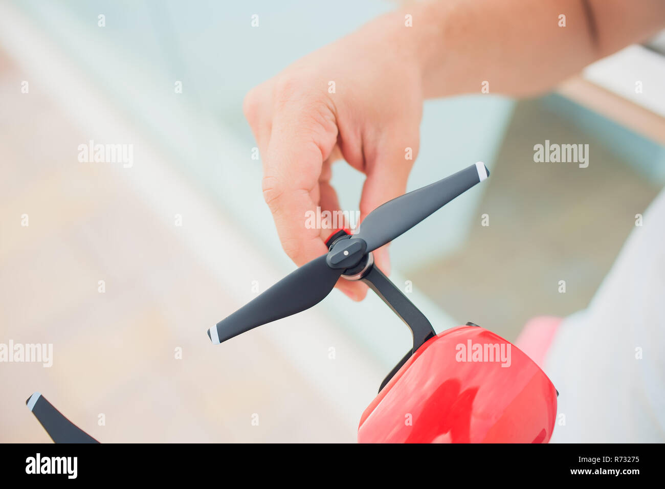 Practice flying drones hi-res stock photography and images - Alamy