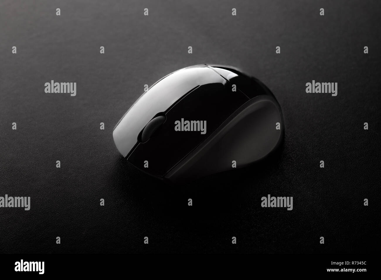 Optical mouse hi-res stock photography and images - Alamy
