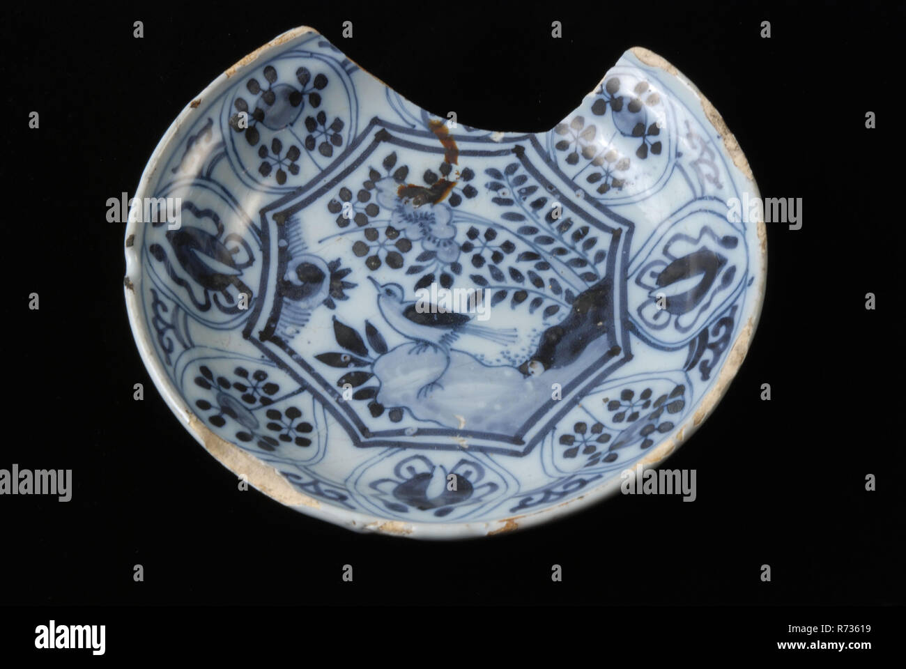 Faience dish, small size, depicting bird in Chinese garden, dish plate ...