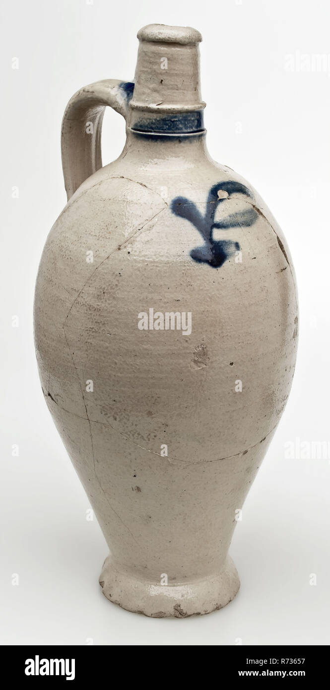 Elongated form hi-res stock photography and images - Alamy