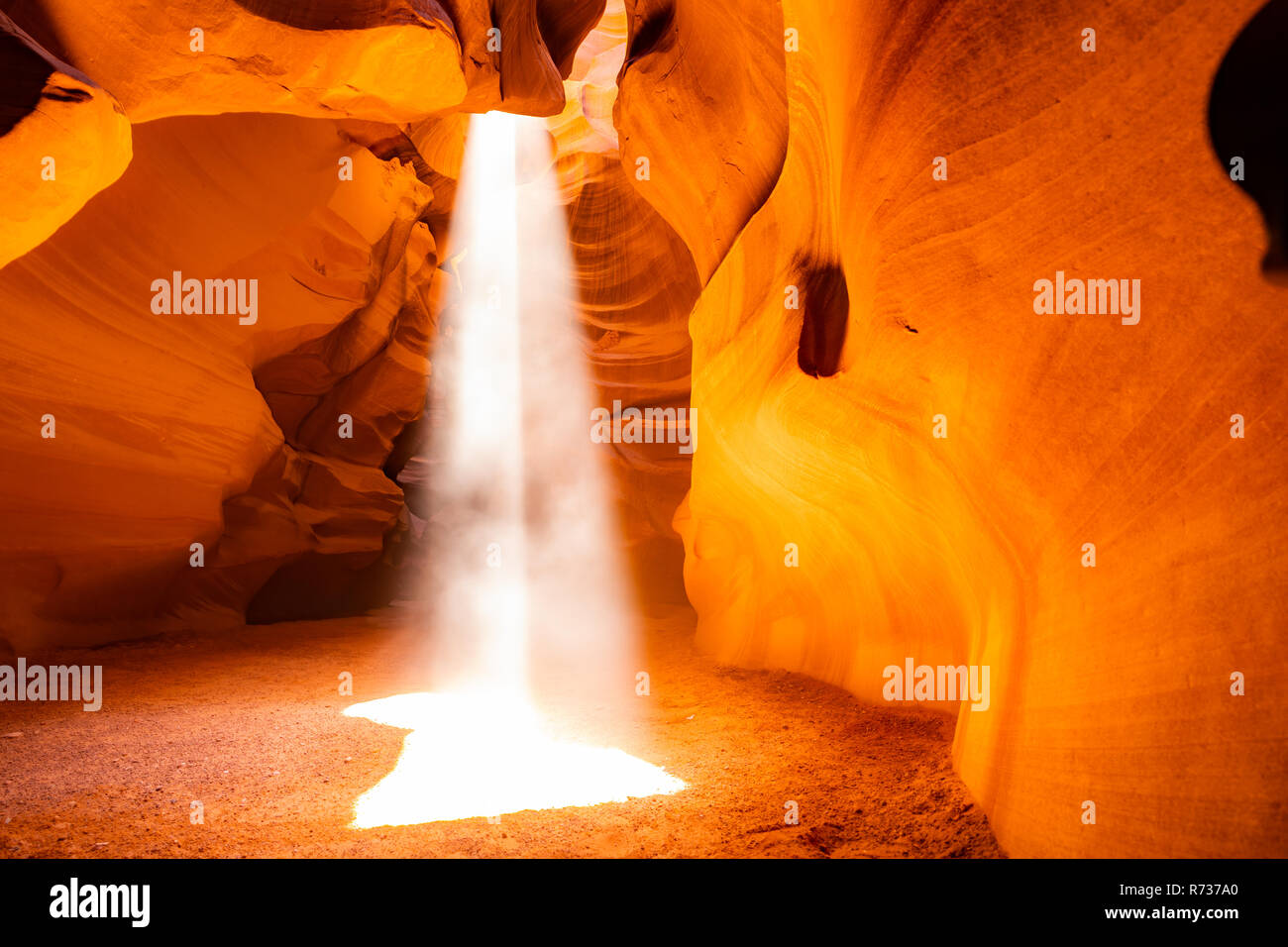 Upper Antelope Canyon Stock Photo - Alamy